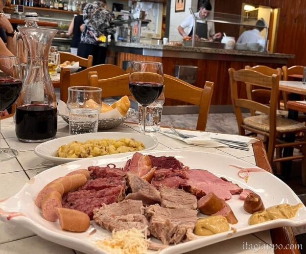 【トリエステ】名物レストラン「Buffet da Pepi」でボリート・ミストを食べてきた！ | イタじゃぽ